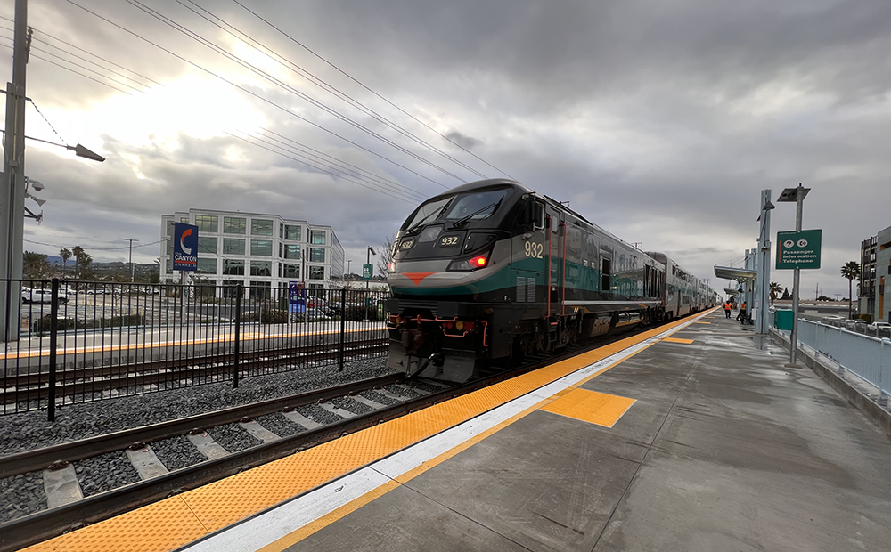 Anaheim Canyon Metrolink Station Benefits Passengers Improves ...